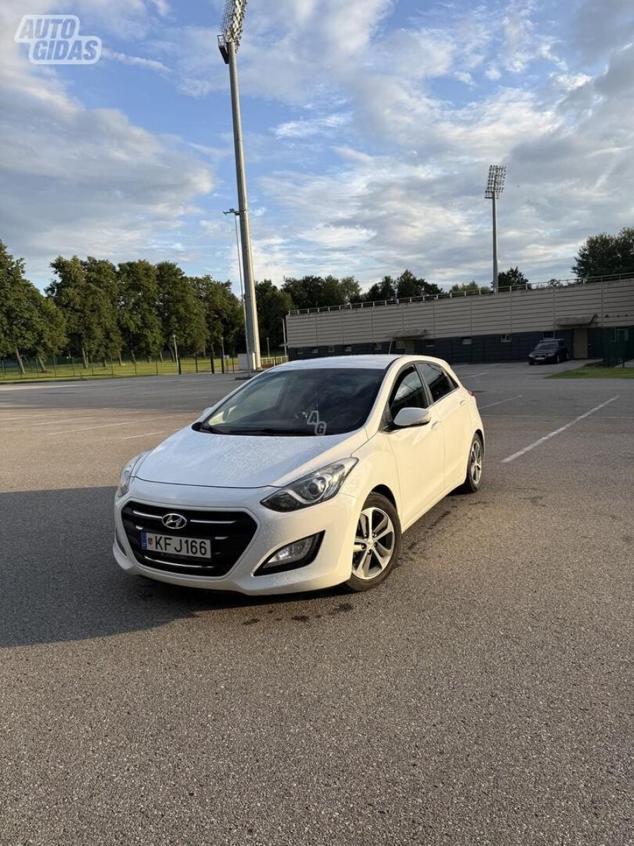 Hyundai i30 2016 in Vilnius, with an engine capacity of 1.60 L and mileage of 96 thousand km for 7000 €, photo 1 on AUTOMOTO.COM.LV