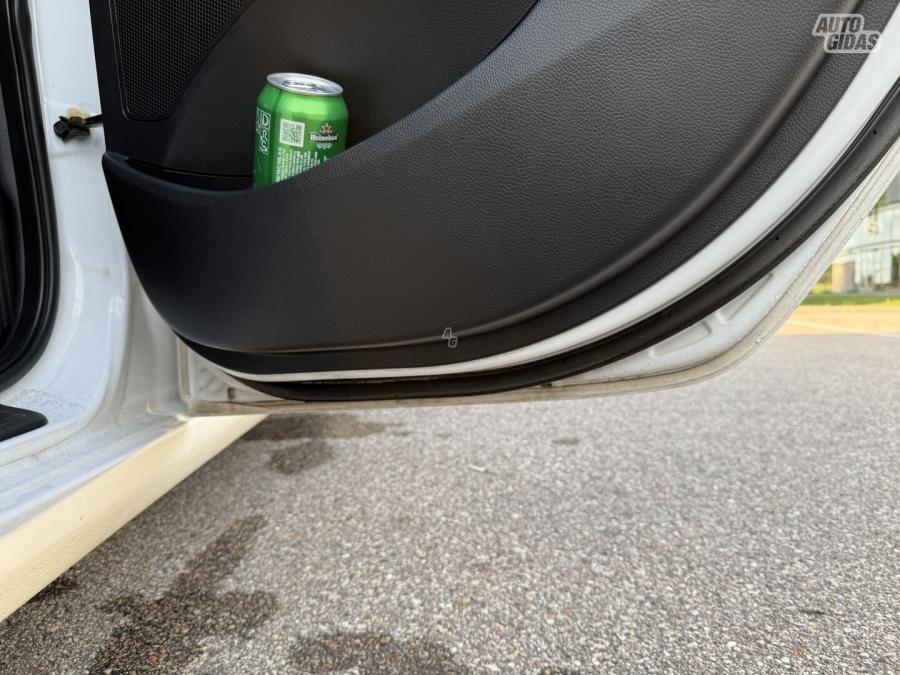 Hyundai i30 2016 in Vilnius, with an engine capacity of 1.60 L and mileage of 96 thousand km for 7000 €, photo 21 on AUTOMOTO.COM.LV