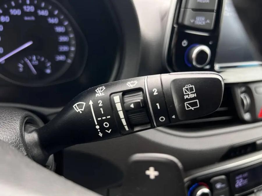 Hyundai i30 2018 in Riga, with an engine capacity of 1.60 L and mileage of 96 thousand km for 10550 €, photo 21 on AUTOMOTO.COM.LV