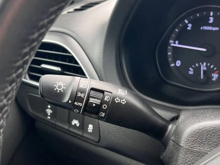 Hyundai i30 2018 in Riga, with an engine capacity of 1.60 L and mileage of 96 thousand km for 10550 €, photo 23 on AUTOMOTO.COM.LV