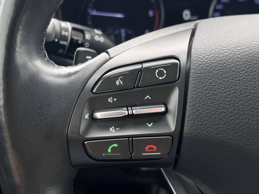 Hyundai i30 2018 in Riga, with an engine capacity of 1.60 L and mileage of 96 thousand km for 10550 €, photo 24 on AUTOMOTO.COM.LV