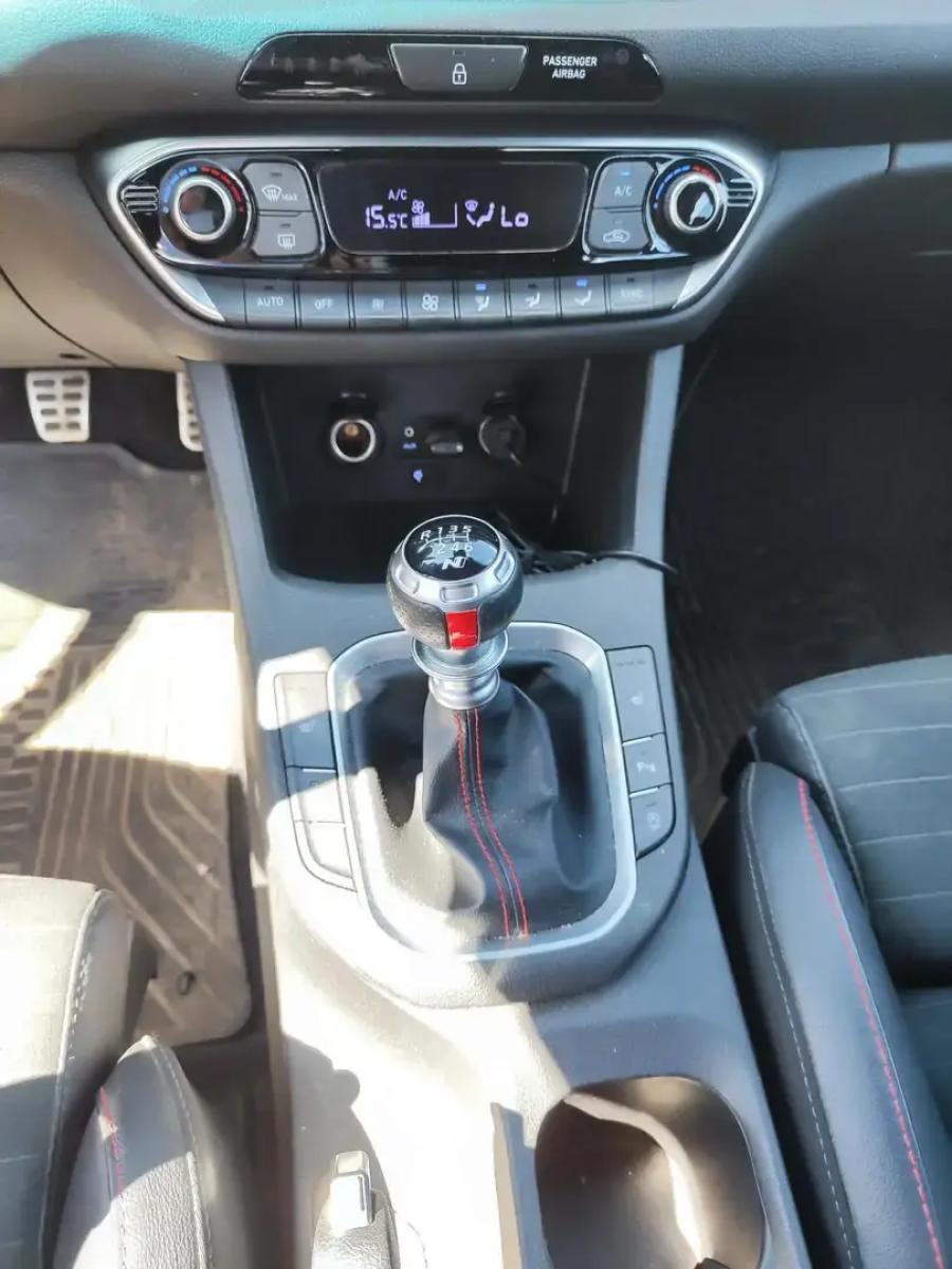 Hyundai i30 2019 in Riga, with an engine capacity of 0.00 L and mileage of 54 thousand km for 19945 €, photo 4 on AUTOMOTO.COM.LV