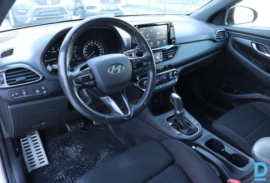 Hyundai i30 2021 in Riga, with an engine capacity of 1.40 L and mileage of 92 thousand km for 14490 €, photo 3 on AUTOMOTO.COM.LV
