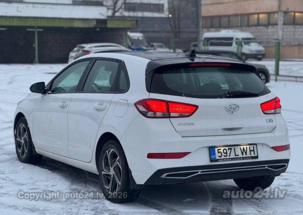 Hyundai i30 2023 Narva, ar dzinēja tilpumu 1.00 L un nobraukumu 1 tūkst. km par 15500 €, foto 5 vietnē AUTOMOTO.COM.LV