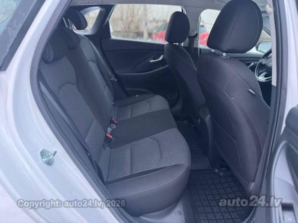 Hyundai i30 2023 in Narva, with an engine capacity of 1.00 L and mileage of 1 thousand km for 15500 €, photo 9 on AUTOMOTO.COM.LV