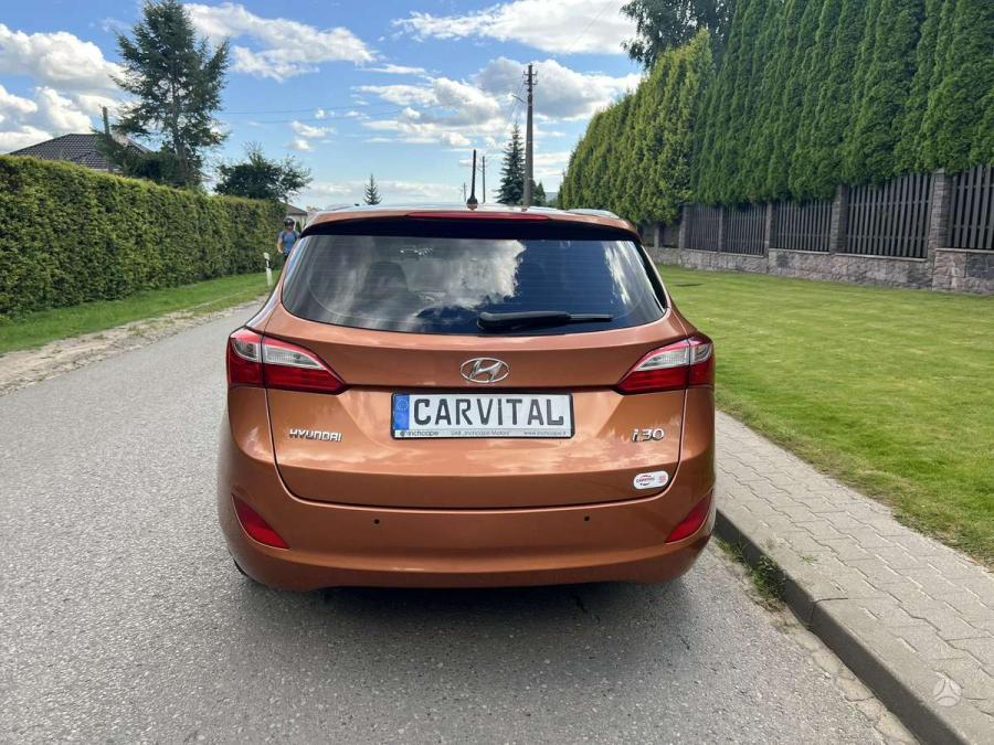 Orange Hyundai i30 2017 in Vilnius, with an engine capacity of 1.59 L and mileage of 240 thousand km for 5500 €, photo 8 on AUTOMOTO.COM.LV