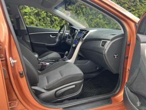 Orange Hyundai i30 2017 in Vilnius, with an engine capacity of 1.59 L and mileage of 240 thousand km for 5500 €, photo 17 on AUTOMOTO.COM.LV
