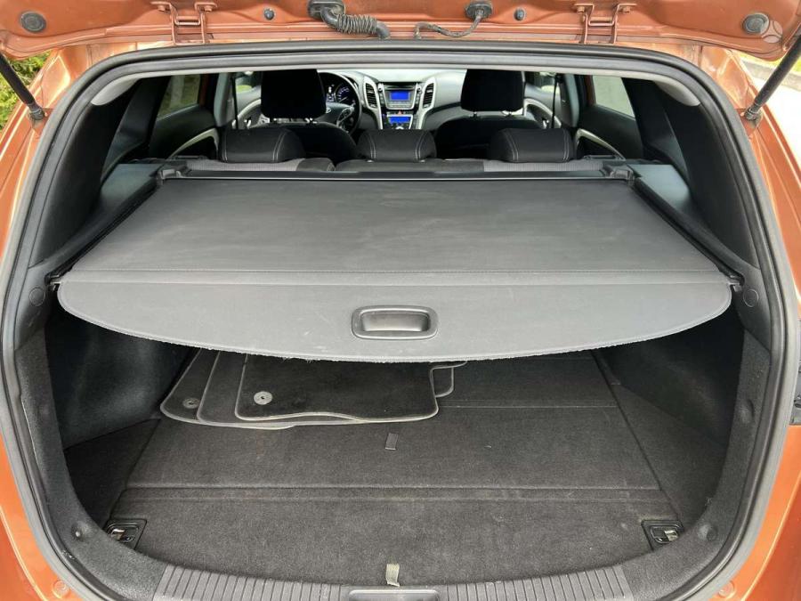 Orange Hyundai i30 2017 in Vilnius, with an engine capacity of 1.59 L and mileage of 240 thousand km for 5500 €, photo 21 on AUTOMOTO.COM.LV