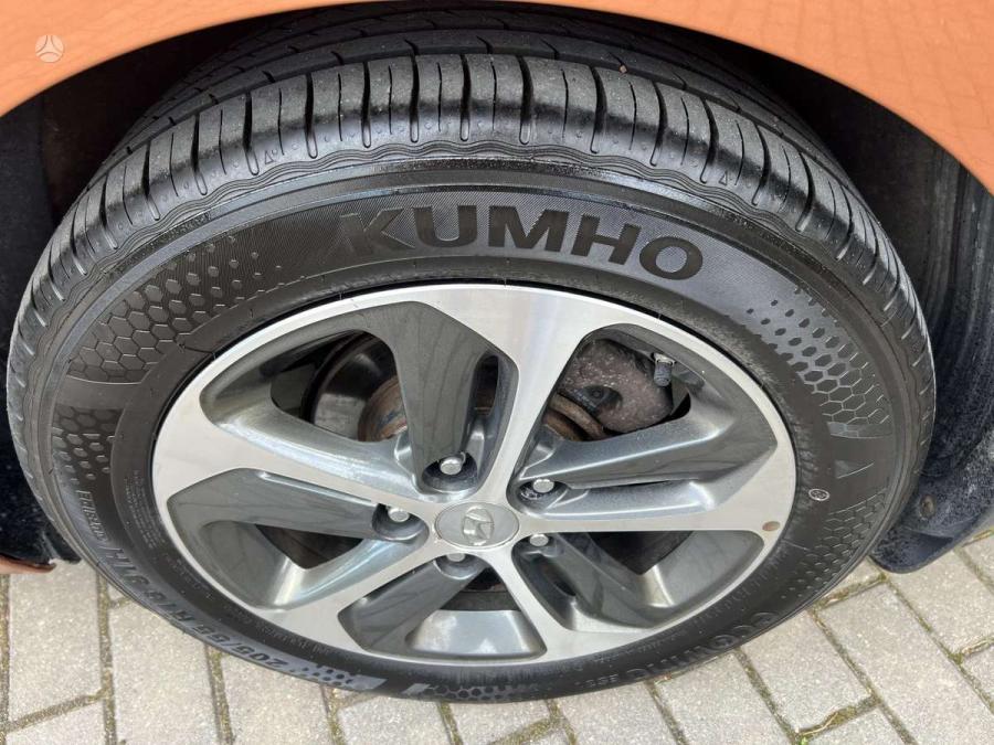 Orange Hyundai i30 2017 in Vilnius, with an engine capacity of 1.59 L and mileage of 240 thousand km for 5500 €, photo 34 on AUTOMOTO.COM.LV