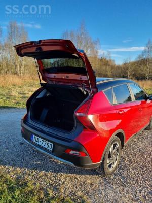 Red Hyundai i30 2021 in Riga, with an engine capacity of 1.00 L and mileage of 135 thousand km for 10600 €, photo 6 on AUTOMOTO.COM.LV