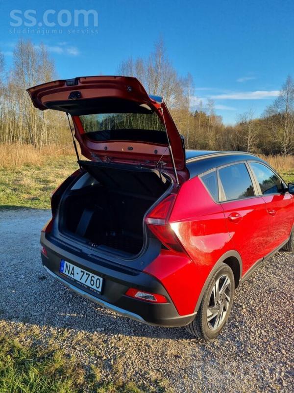 Red Hyundai i30 2021 in Riga, with an engine capacity of 1.00 L and mileage of 135 thousand km for 10600 €, photo 6 on AUTOMOTO.COM.LV