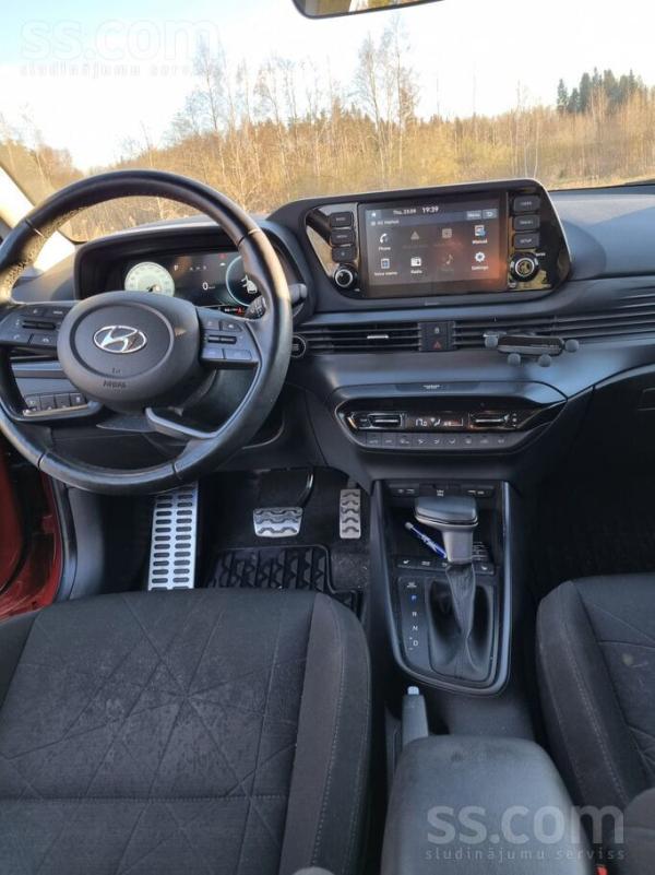 Red Hyundai i30 2021 in Riga, with an engine capacity of 1.00 L and mileage of 135 thousand km for 10600 €, photo 7 on AUTOMOTO.COM.LV