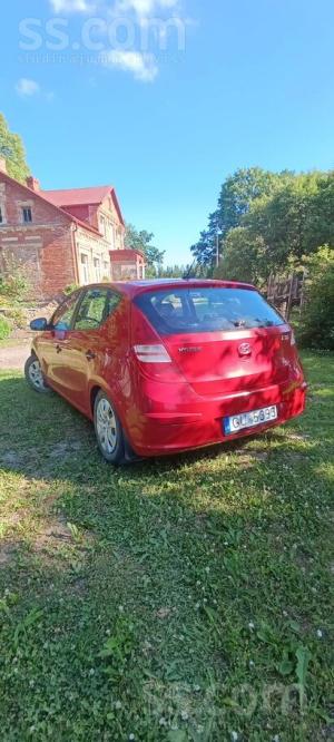 Sarkans Hyundai i30 2007 Tukums, ar dzinēja tilpumu 1.40 L un nobraukumu 130 tūkst. km par 1600 €, foto 4 vietnē AUTOMOTO.COM.LV