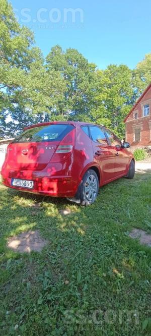 Sarkans Hyundai i30 2007 Tukums, ar dzinēja tilpumu 1.40 L un nobraukumu 130 tūkst. km par 1600 €, foto 5 vietnē AUTOMOTO.COM.LV