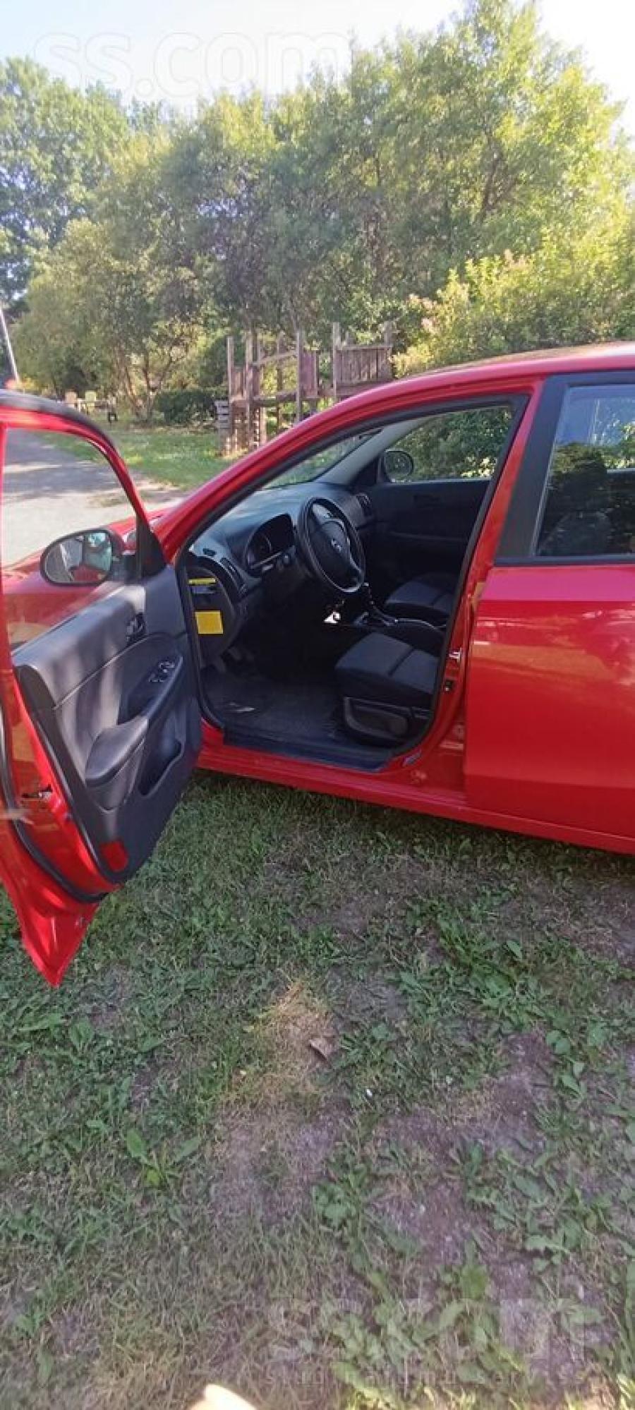 Sarkans Hyundai i30 2007 Tukums, ar dzinēja tilpumu 1.40 L un nobraukumu 130 tūkst. km par 1600 €, foto 22 vietnē AUTOMOTO.COM.LV