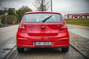 Red Hyundai i30 2008 in Riga, with an engine capacity of 1.60 L and mileage of 0 thousand km for 1590 €, photo 5 on AUTOMOTO.COM.LV