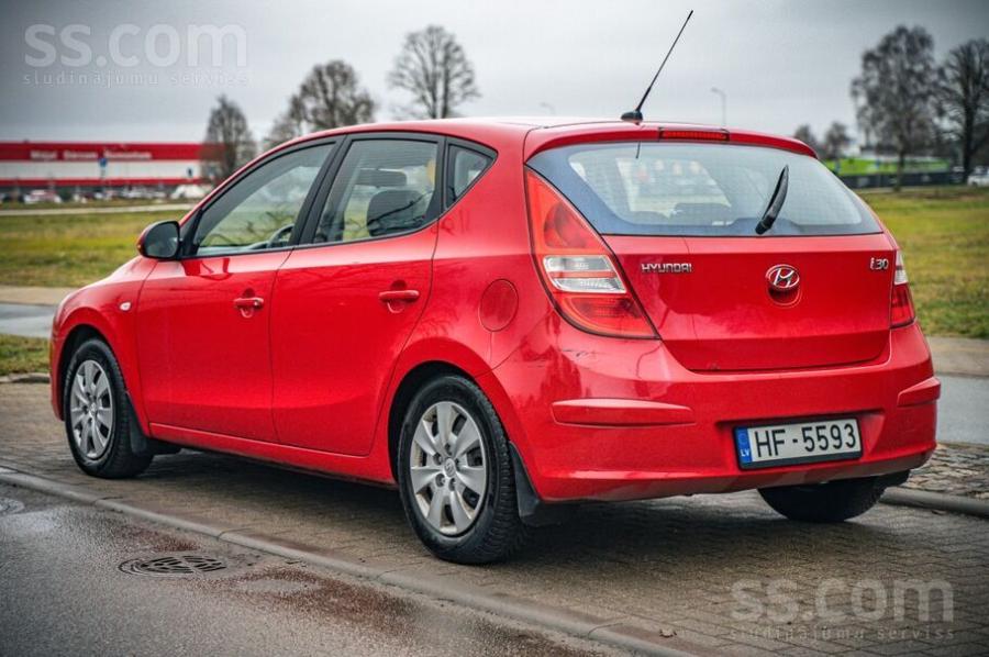 Red Hyundai i30 2008 in Riga, with an engine capacity of 1.60 L and mileage of 0 thousand km for 1590 €, photo 6 on AUTOMOTO.COM.LV