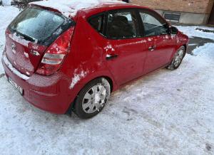 Sarkans Hyundai i30 2008 Kauņa, ar dzinēja tilpumu 1.40 L un nobraukumu 127 tūkst. km par 2500 €, foto 7 vietnē AUTOMOTO.COM.LV