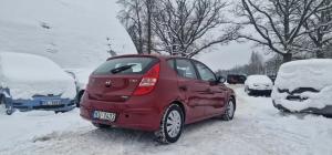 Sarkans Hyundai i30 2008 Valmiera, ar dzinēja tilpumu 1.60 L un nobraukumu 266 tūkst. km par 2400 €, foto 4 vietnē AUTOMOTO.COM.LV