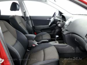 Red Hyundai i30 2008 in Tallinn, with an engine capacity of 1.60 L and mileage of 249 thousand km for 1199 €, photo 7 on AUTOMOTO.COM.LV