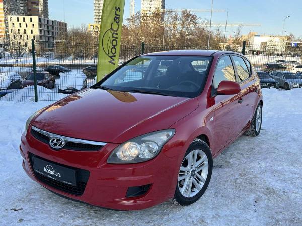 Sarkans Hyundai i30 2009 Viļņa, ar dzinēja tilpumu 1.40 L un nobraukumu 194 tūkst. km par 2400 €, foto 1 vietnē AUTOMOTO.COM.LV