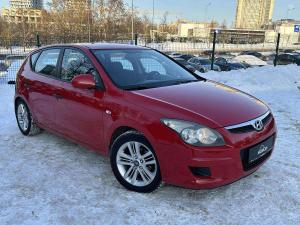 Sarkans Hyundai i30 2009 Viļņa, ar dzinēja tilpumu 1.40 L un nobraukumu 194 tūkst. km par 2200 €, foto 4 vietnē AUTOMOTO.COM.LV