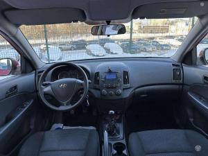 Sarkans Hyundai i30 2009 Viļņa, ar dzinēja tilpumu 1.40 L un nobraukumu 194 tūkst. km par 2200 €, foto 11 vietnē AUTOMOTO.COM.LV
