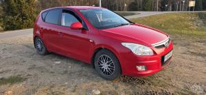 Sarkans Hyundai i30 2009 Jurbarkas, ar dzinēja tilpumu 1.60 L un nobraukumu 222 tūkst. km par 1900 €, foto 4 vietnē AUTOMOTO.COM.LV