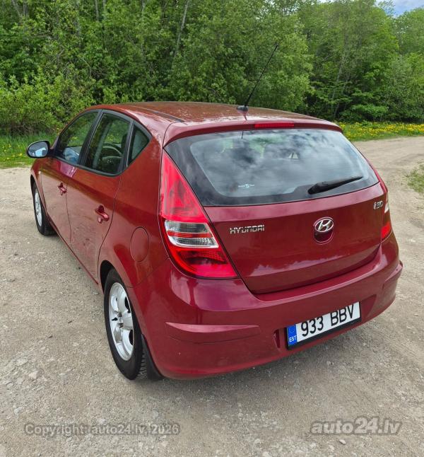 Красный Хендай i30 2009 в Таллин, объемом двигателя 1.60 л и пробегом 214 тыс. км за 2290 €, фото 5 на AUTOMOTO.COM.LV