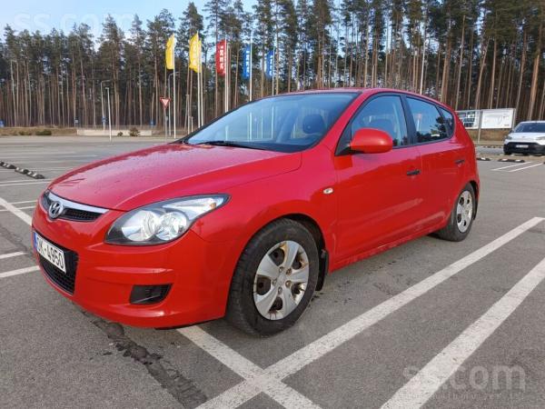 Sarkans Hyundai i30 2009 Rīga, ar dzinēja tilpumu 1.40 L un nobraukumu 189 tūkst. km par 1800 €, foto 1 vietnē AUTOMOTO.COM.LV