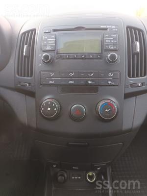 Sarkans Hyundai i30 2009 Rīga, ar dzinēja tilpumu 1.40 L un nobraukumu 189 tūkst. km par 1800 €, foto 12 vietnē AUTOMOTO.COM.LV