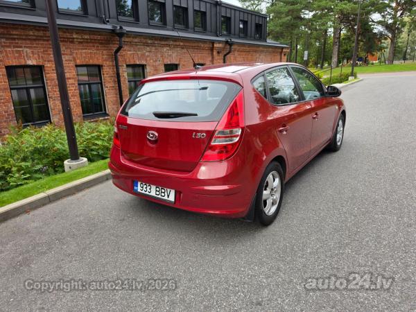 Красный Хендай i30 2009 в Таллин, объемом двигателя 1.60 л и пробегом 214 тыс. км за 2200 €, фото 5 на AUTOMOTO.COM.LV