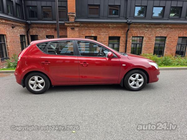 Красный Хендай i30 2009 в Таллин, объемом двигателя 1.60 л и пробегом 214 тыс. км за 2200 €, фото 6 на AUTOMOTO.COM.LV