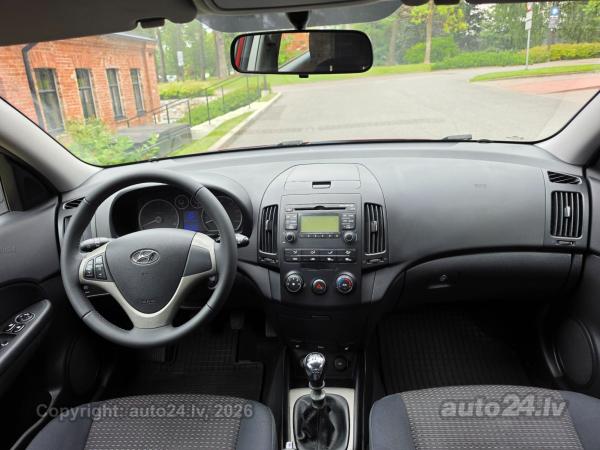 Красный Хендай i30 2009 в Таллин, объемом двигателя 1.60 л и пробегом 214 тыс. км за 2200 €, фото 9 на AUTOMOTO.COM.LV