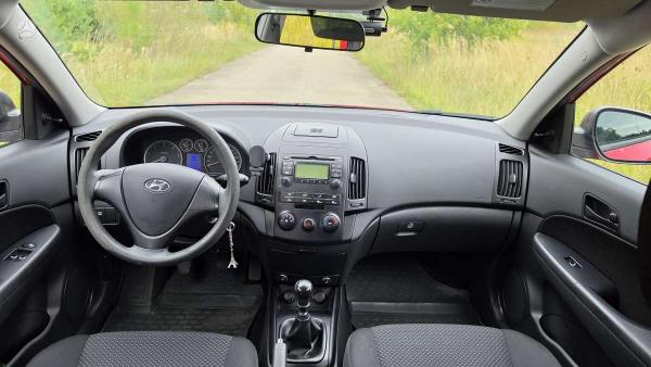 Sarkans Hyundai i30 2009 Klaipėda, ar dzinēja tilpumu 1.58 L un nobraukumu 201 tūkst. km par 1900 €, foto 8 vietnē AUTOMOTO.COM.LV