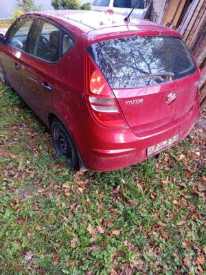 Sarkans Hyundai i30 2009 Aizkraukle, ar dzinēja tilpumu 1.40 L un nobraukumu 361 tūkst. km par 500 €, foto 5 vietnē AUTOMOTO.COM.LV