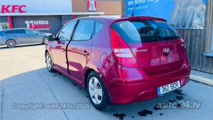 Red Hyundai i30 2011 in Tallinn, with an engine capacity of 1.60 L and mileage of 122 thousand km for 4500 €, photo 4 on AUTOMOTO.COM.LV