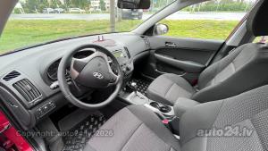 Red Hyundai i30 2011 in Tallinn, with an engine capacity of 1.60 L and mileage of 122 thousand km for 4500 €, photo 9 on AUTOMOTO.COM.LV