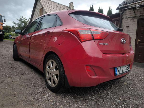 Sarkans Hyundai i30 2012 Molėtai, ar dzinēja tilpumu 1.58 L un nobraukumu 309 tūkst. km par 3000 €, foto 5 vietnē AUTOMOTO.COM.LV