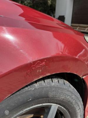 Red Hyundai i30 2012 in Vilnius, with an engine capacity of 1.58 L and mileage of 256 thousand km for 800 €, photo 7 on AUTOMOTO.COM.LV