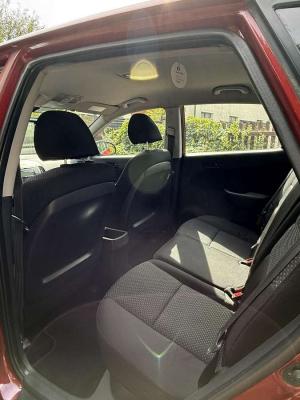 Red Hyundai i30 2012 in Vilnius, with an engine capacity of 1.58 L and mileage of 256 thousand km for 800 €, photo 13 on AUTOMOTO.COM.LV