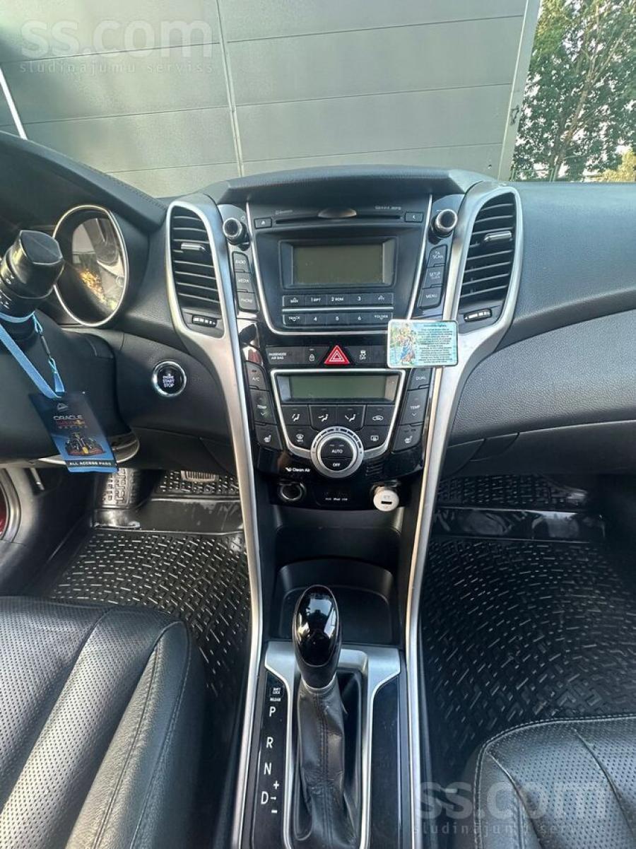 Sarkans Hyundai i30 2013 Rīga, ar dzinēja tilpumu 1.60 L un nobraukumu 222 tūkst. km par 5200 €, foto 3 vietnē AUTOMOTO.COM.LV