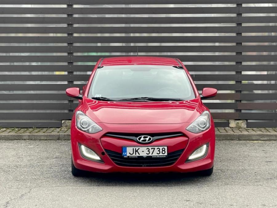 Sarkans Hyundai i30 2013 Rīga, ar dzinēja tilpumu 1.40 L un nobraukumu 0 tūkst. km par 4650 €, foto 3 vietnē AUTOMOTO.COM.LV