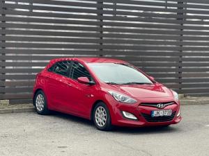 Sarkans Hyundai i30 2013 Rīga, ar dzinēja tilpumu 1.40 L un nobraukumu 0 tūkst. km par 4650 €, foto 4 vietnē AUTOMOTO.COM.LV