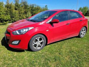 Sarkans Hyundai i30 2013 Kauņa, ar dzinēja tilpumu 1.40 L un nobraukumu 260 tūkst. km par 1999 €, foto  vietnē AUTOMOTO.COM.LV