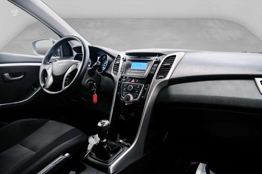 Sarkans Hyundai i30 2015 Kauņa, ar dzinēja tilpumu 1.40 L un nobraukumu 227 tūkst. km par 3900 €, foto 8 vietnē AUTOMOTO.COM.LV