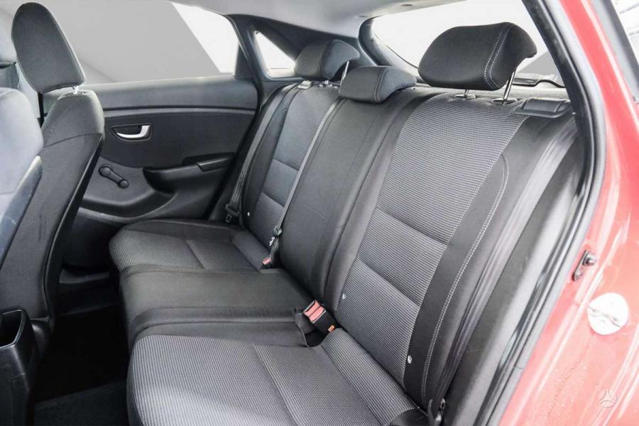 Sarkans Hyundai i30 2015 Kauņa, ar dzinēja tilpumu 1.40 L un nobraukumu 227 tūkst. km par 3900 €, foto 9 vietnē AUTOMOTO.COM.LV