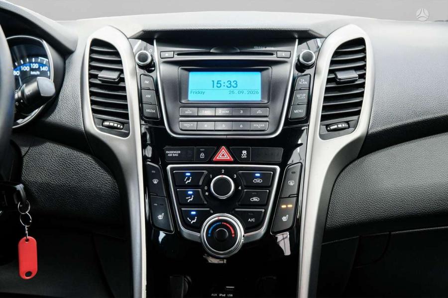 Sarkans Hyundai i30 2015 Kauņa, ar dzinēja tilpumu 1.40 L un nobraukumu 227 tūkst. km par 3900 €, foto 11 vietnē AUTOMOTO.COM.LV