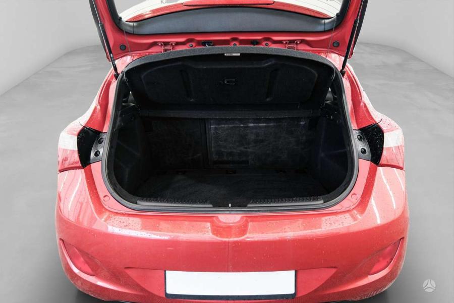 Sarkans Hyundai i30 2015 Kauņa, ar dzinēja tilpumu 1.40 L un nobraukumu 227 tūkst. km par 3900 €, foto 14 vietnē AUTOMOTO.COM.LV