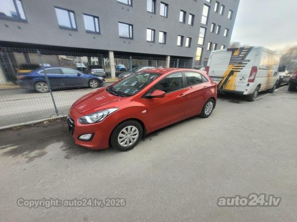 Red Hyundai i30 2017 in Tallinn, with an engine capacity of 1.40 L and mileage of 88 thousand km for 6900 €, photo 1 on AUTOMOTO.COM.LV